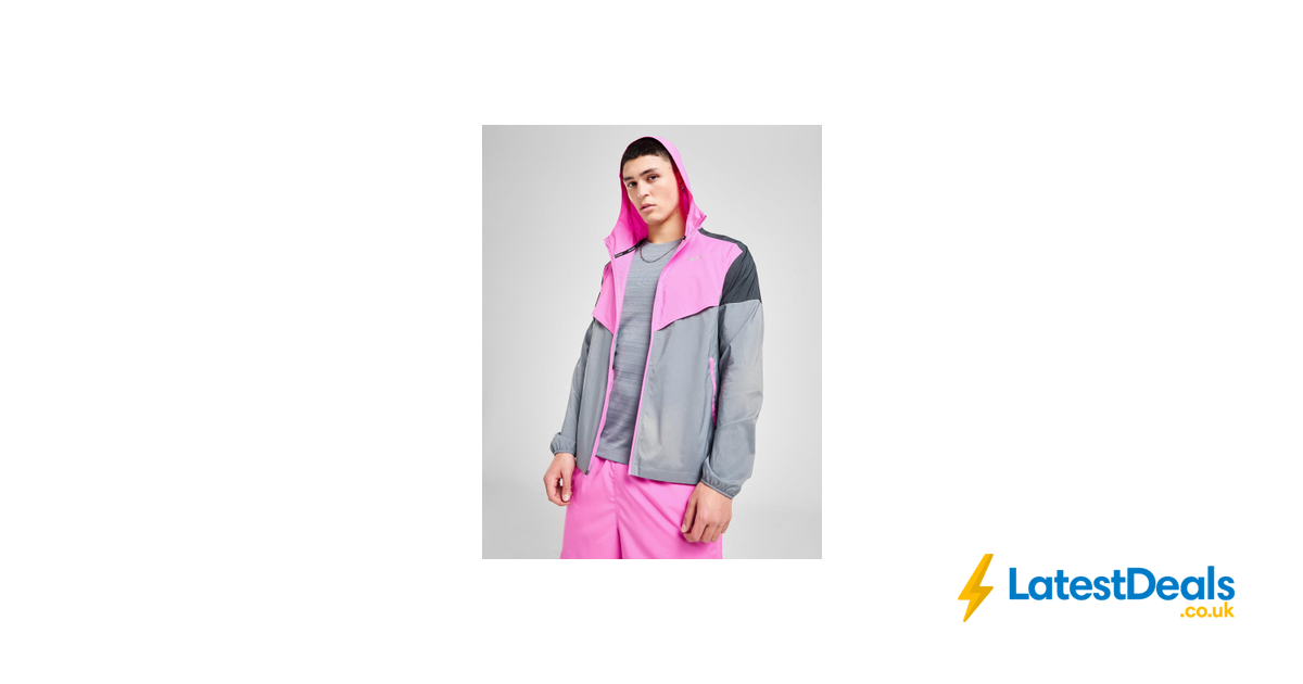 Nike Packable Jacket, £65 at JD Sports